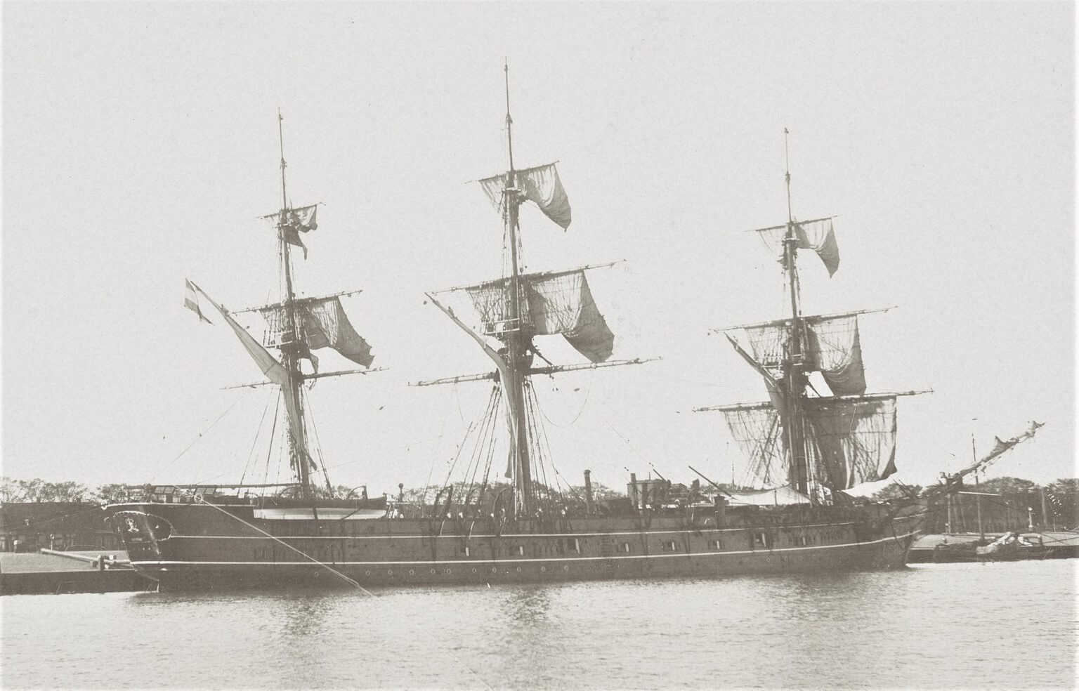 Dutch Cruisers (1877 – 1974) – Historic Warships